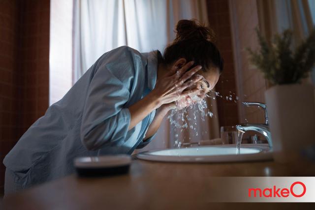 Cold Water Face Wash- Benefits and Drawbacks!