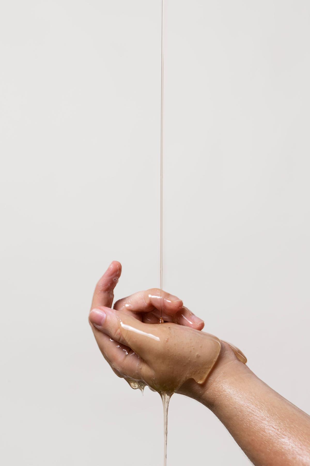 Oil Pulling for Teeth Whitening: Benefits and Risks